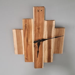 Upcycled Pallet Wall Clock - Etsy UK