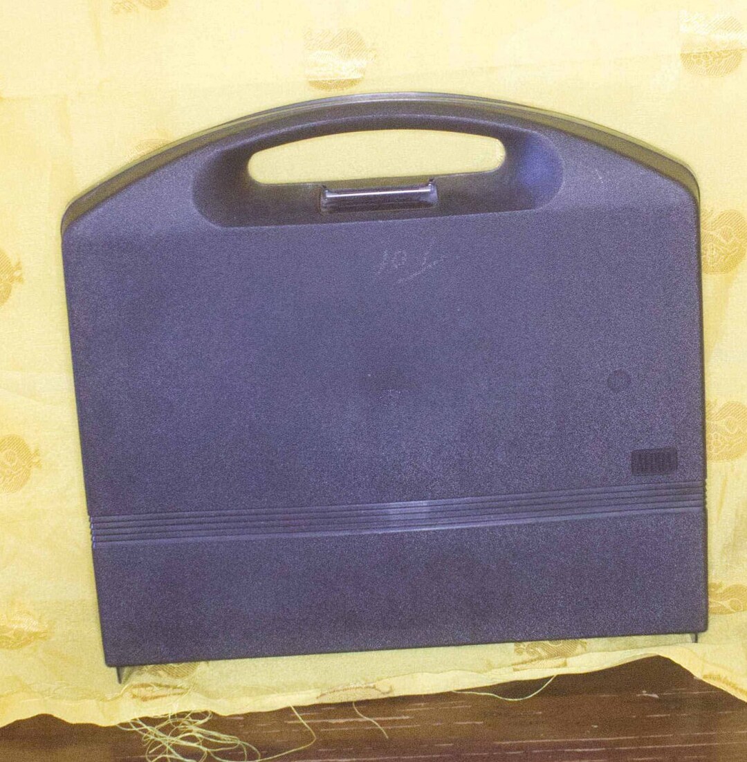 ALPHA 36 Audio Cassette Tape Carrying Case With Audio Cassettes ...