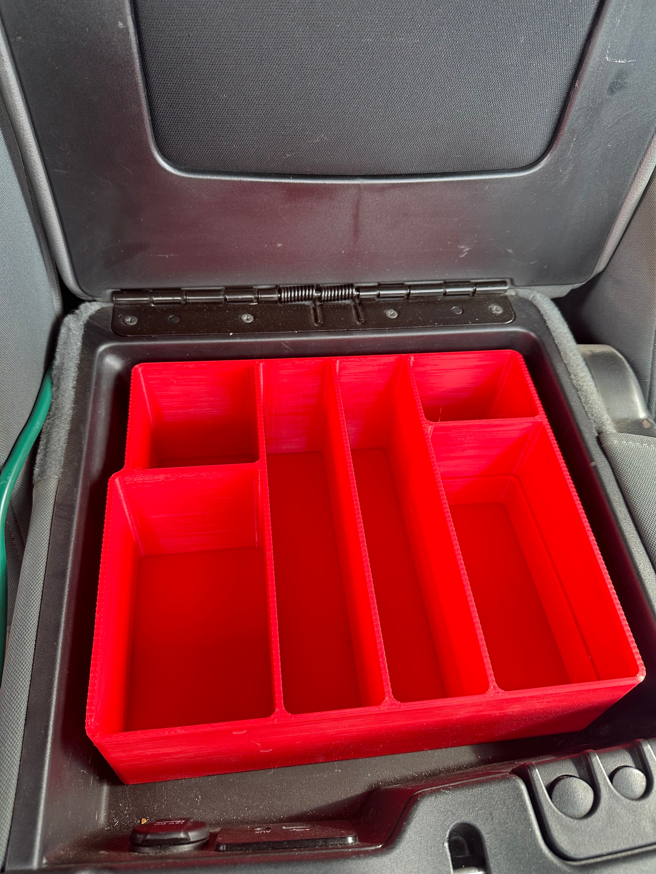 2014 RAM Center Console Caddy 3D Model by CUBEᴰ - Etsy