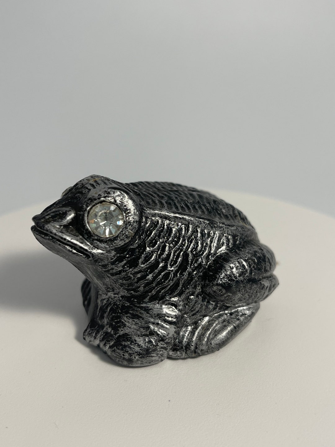 Vintage Plastic Metallic Silver Frog Figurine Gothic Frog Sparkly Eyes ...