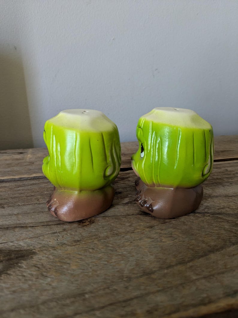 Cute Chalkware Anthropomorphic Vegetable/stump With Feet Salt and ...