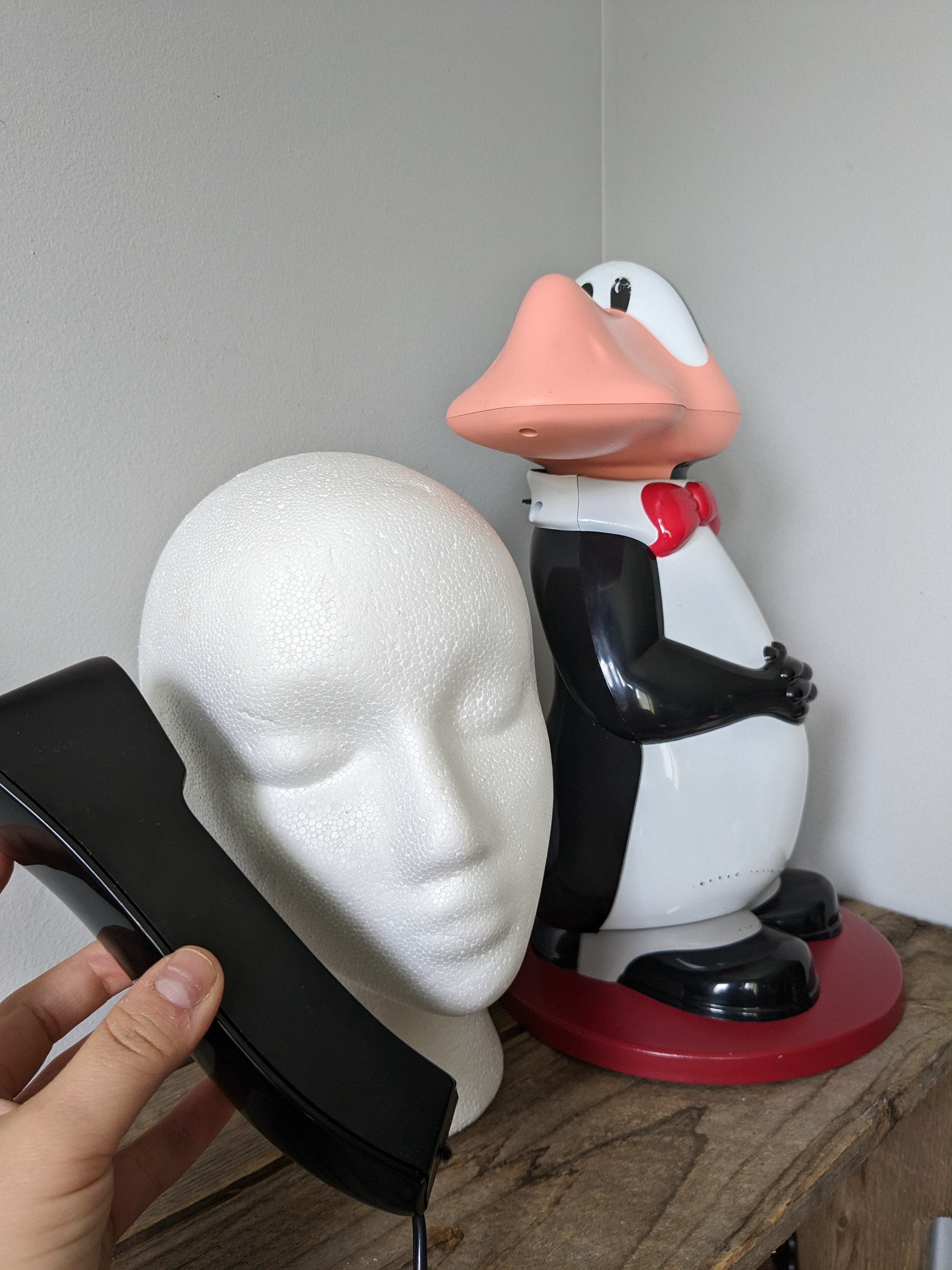 1987 Penguin OPUS TYCO Phone, Penguin Turns His Head When You Answer ...