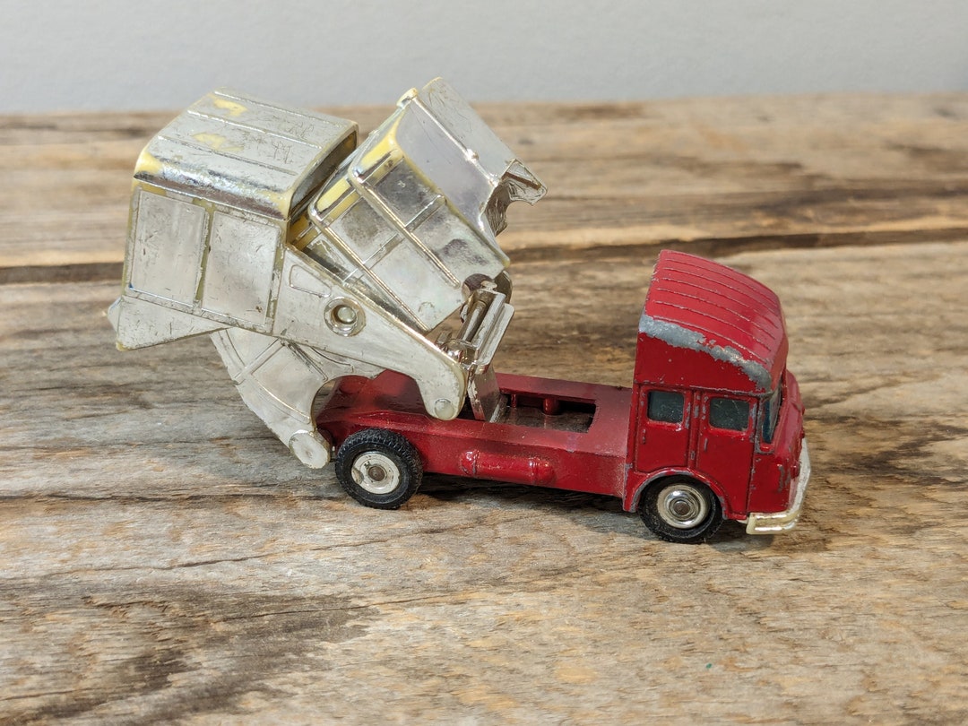1966 Husky S&D Refuse Van Garbage Truck, 1960's Diecast Husky-britain ...