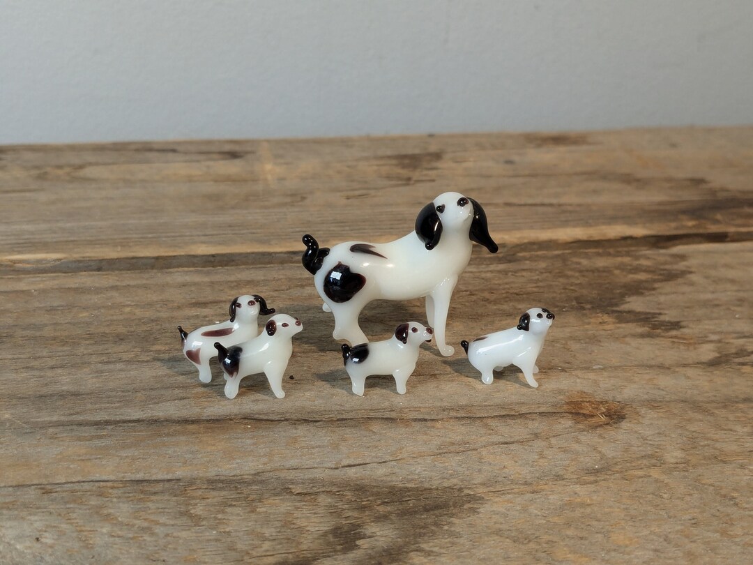 Miniature Glass Dog Family, Mama Dog and 4 Puppies, Set of 5 Dogs ...