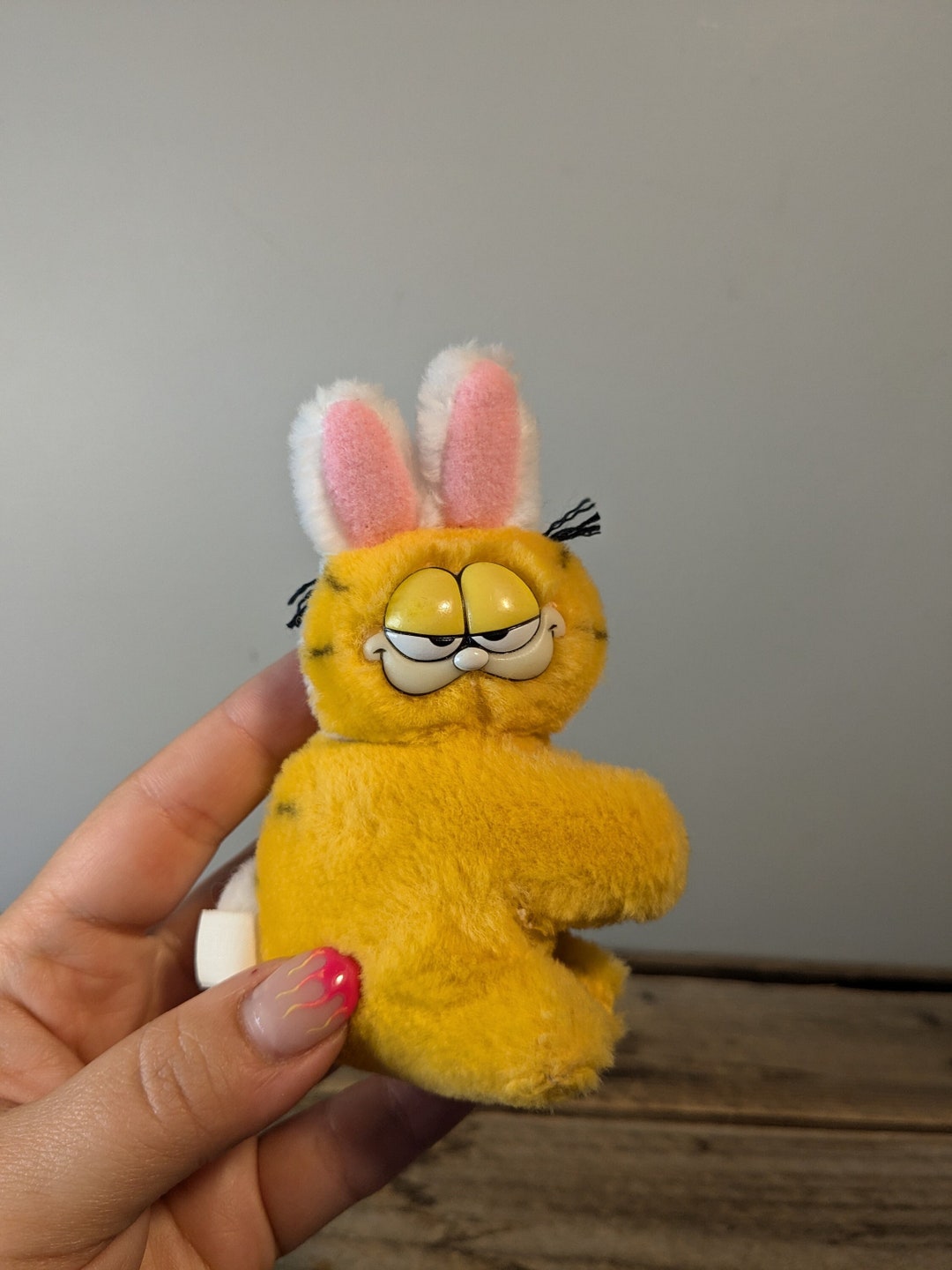 Vintage 1978-1981 Garfield Plush Bunny Pencil Clip-on Hugger Grabber W ...