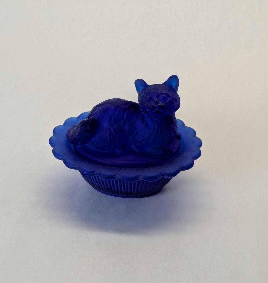 ULTRA RARE Mosser Cobalt Blue Satin Glass Cat on Nest Salt Cellar, Cat ...