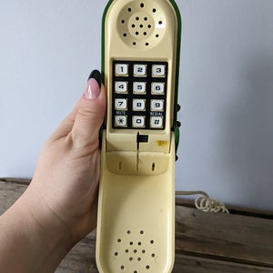 RARE 80s Crusader Frog Flip-phone Eyes Lights up When You - Etsy