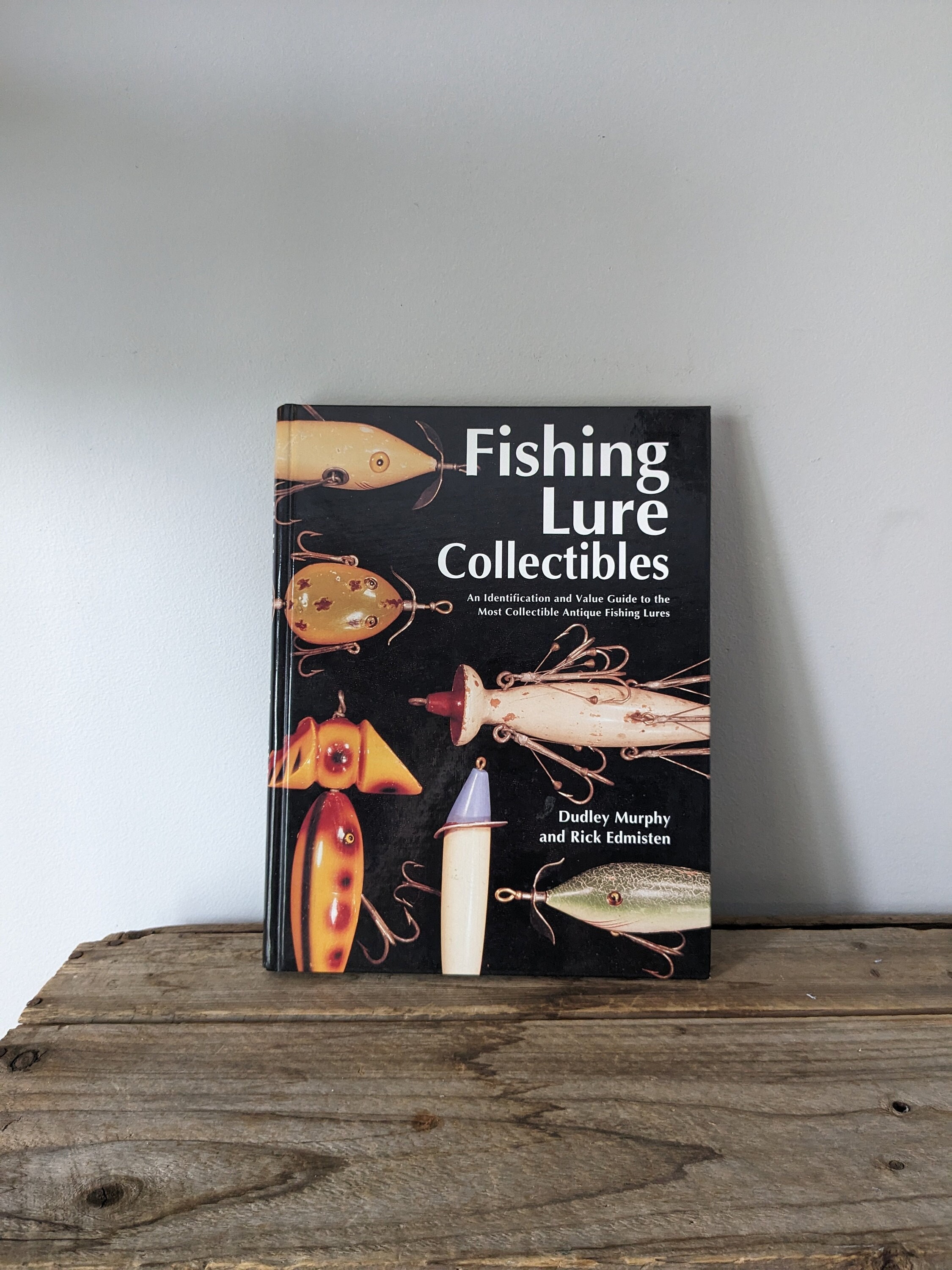 Antique Fishing Lures Book
