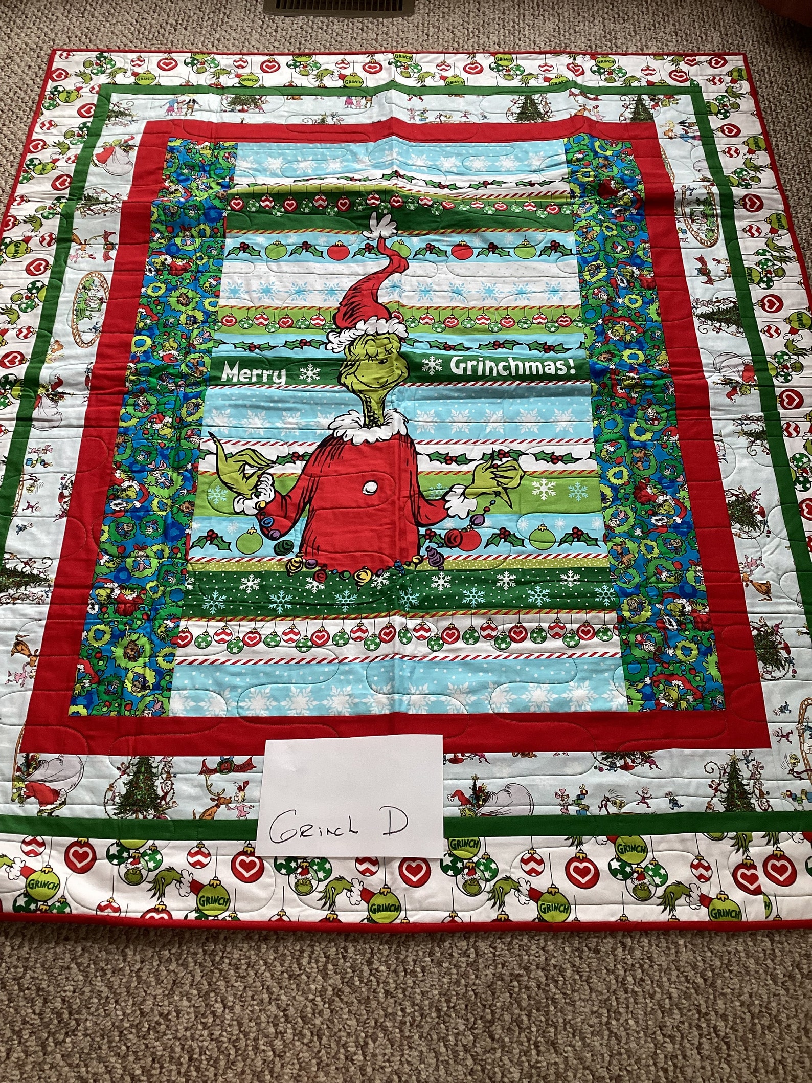 Christmas Grinch Handmade Lap Quilt - Etsy