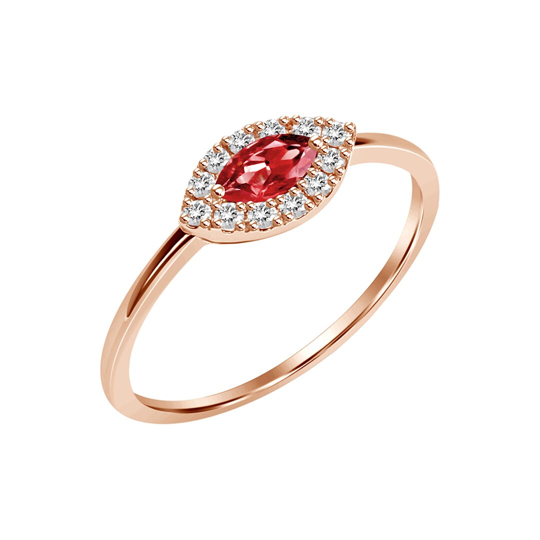 Create Your 18kt Gold and Diamonds Engagement Ring - Etsy