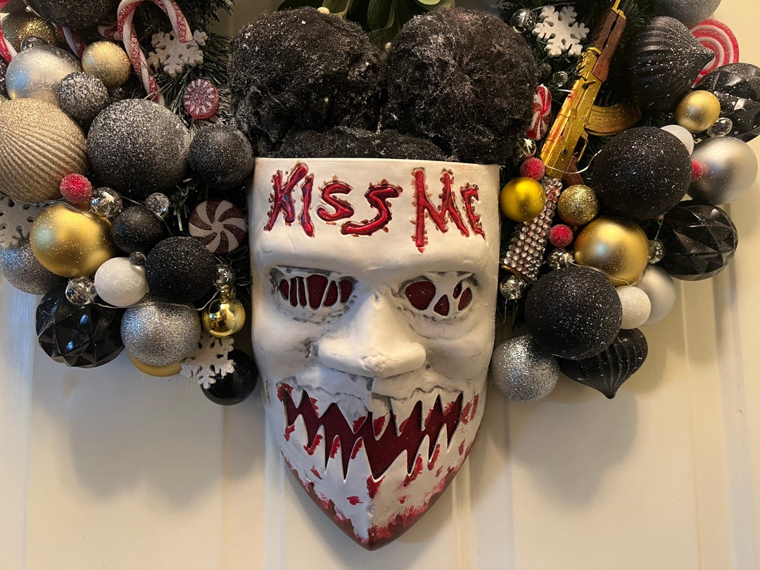 The Purge Wreath | Horror Christmas Wreath | Spooky Holiday Decor ...