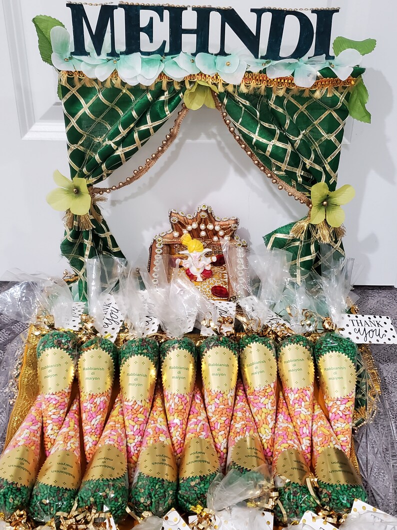 250 Desi Wedding,haldi,garaba,sangit Favors / Sonf Cones / Fennel Cones ...