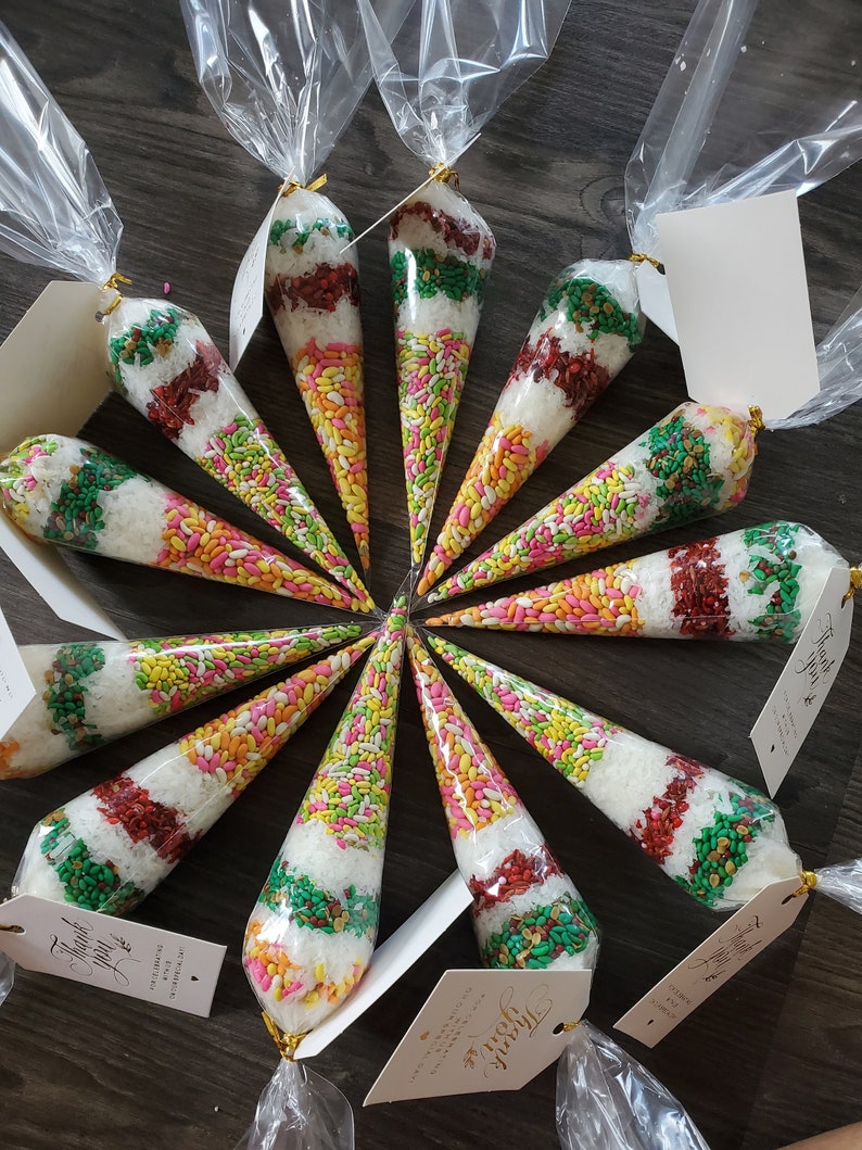 Indian Wedding Saunf Favor Cones: Fennel & Coconut - Set of 10 - Etsy