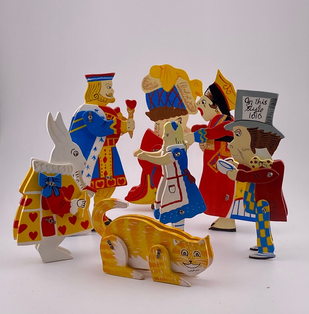 Alice in Wonderland Wooden Figurine Set - Etsy