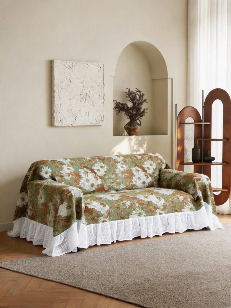 Vintage Daisy Floral All-in-one Sofa Cover With White Lace Ruffle Skirt ...