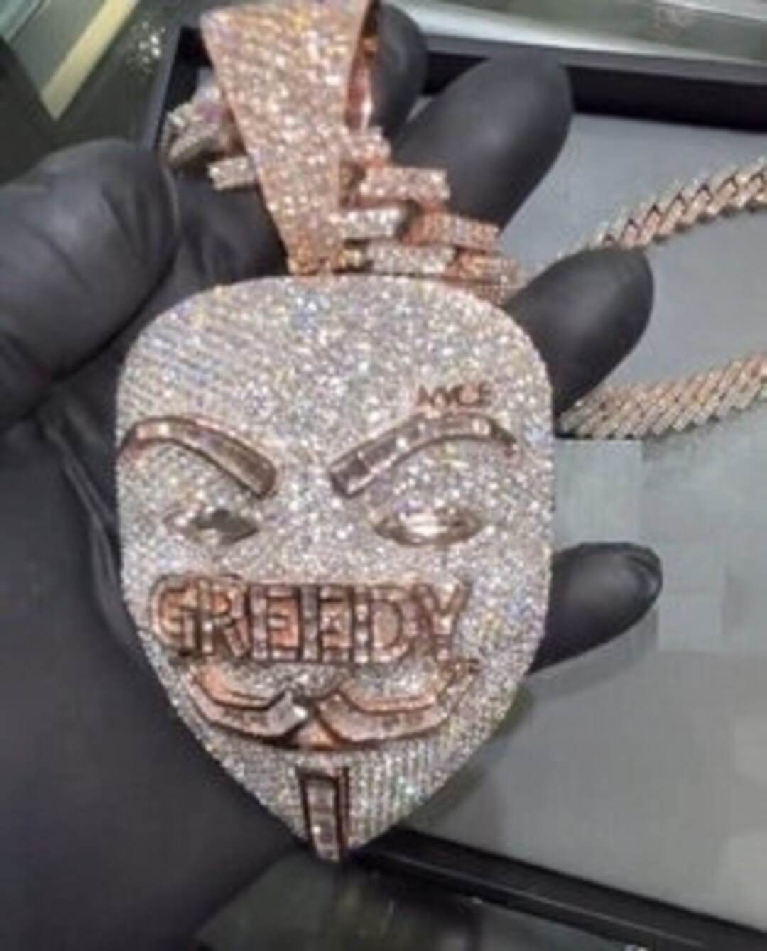 4.75 Ct Moissanite Man Faced Pendant Hand Holding Pendant Iced Out ...