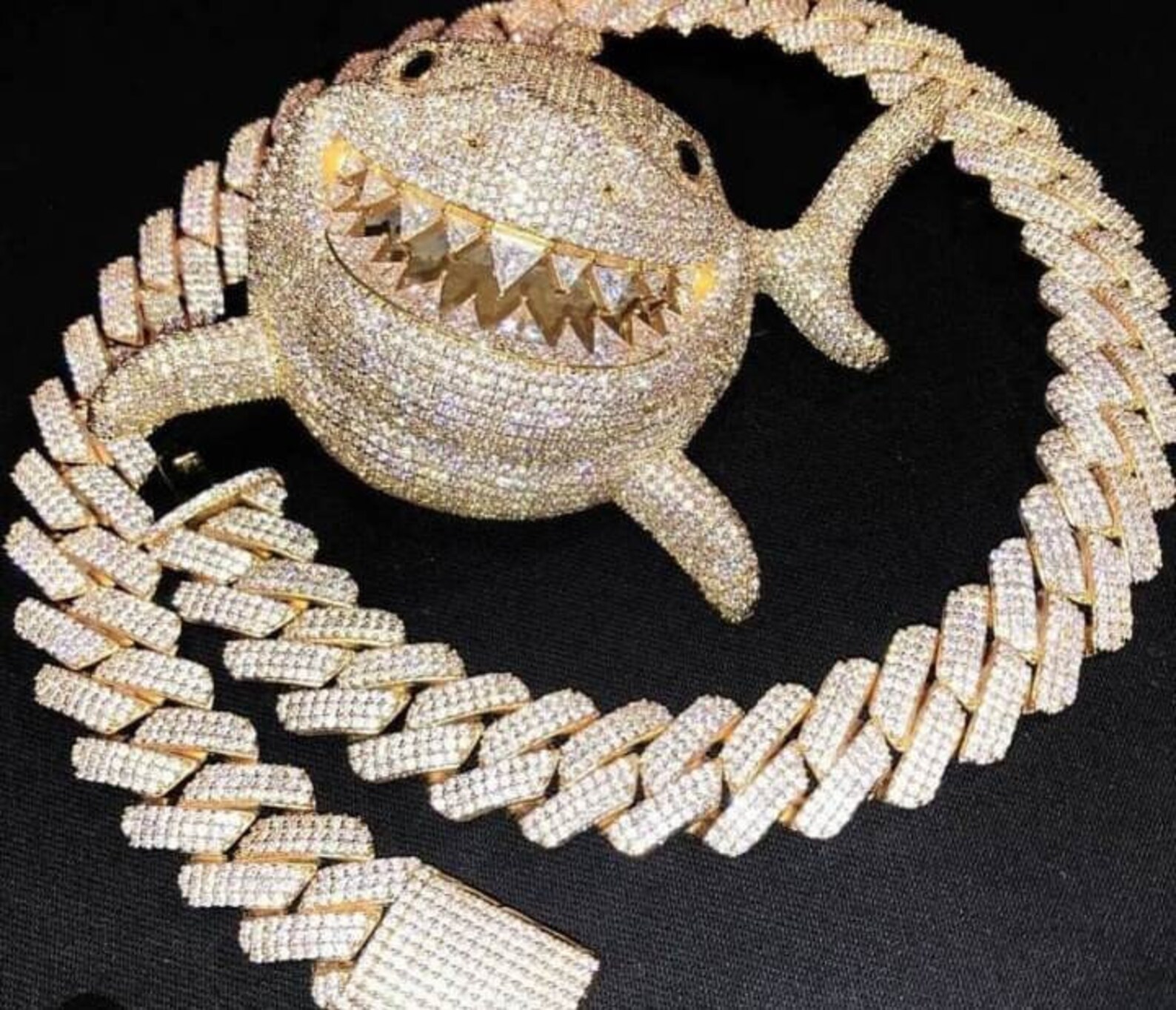 Pendant With Out Chian Iced Out Shark Pendant, Shark Animal Charm ...