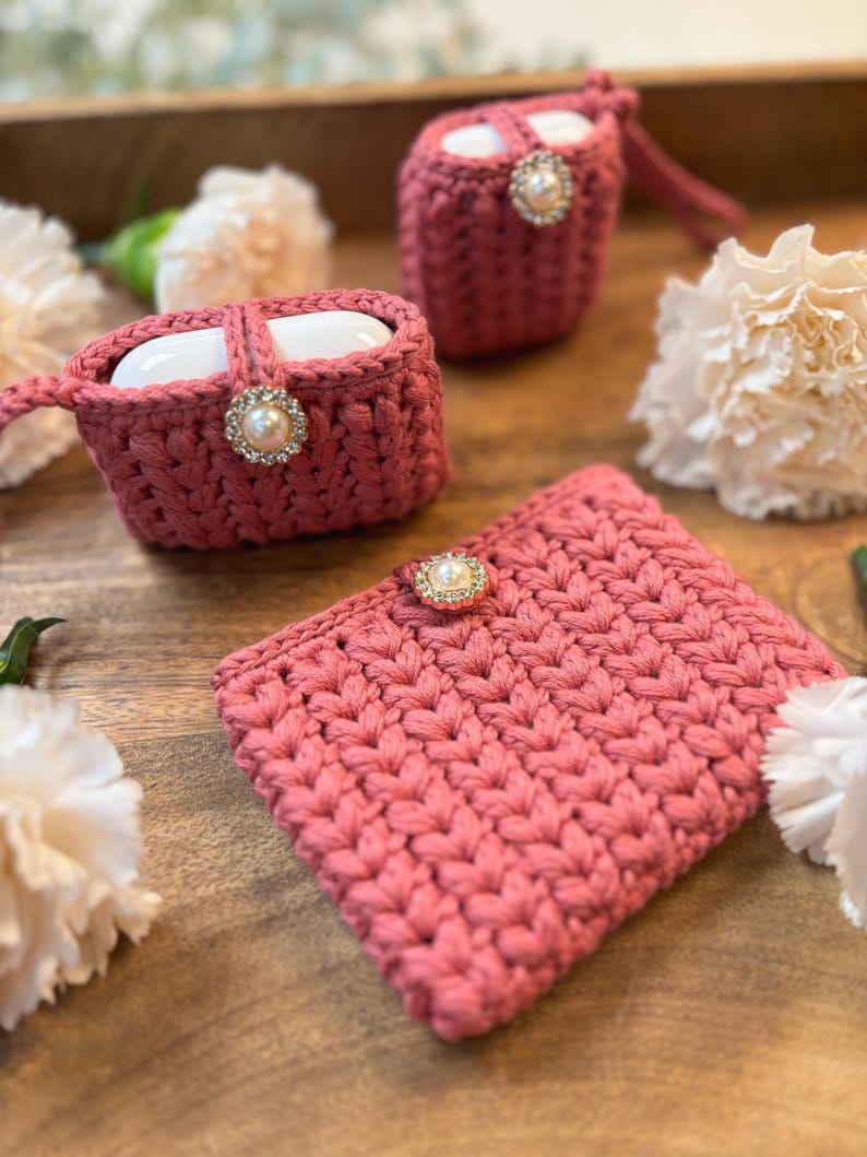 Airpods Cover and Mini Pouch - PDF Crochet Pattern for Download - Etsy