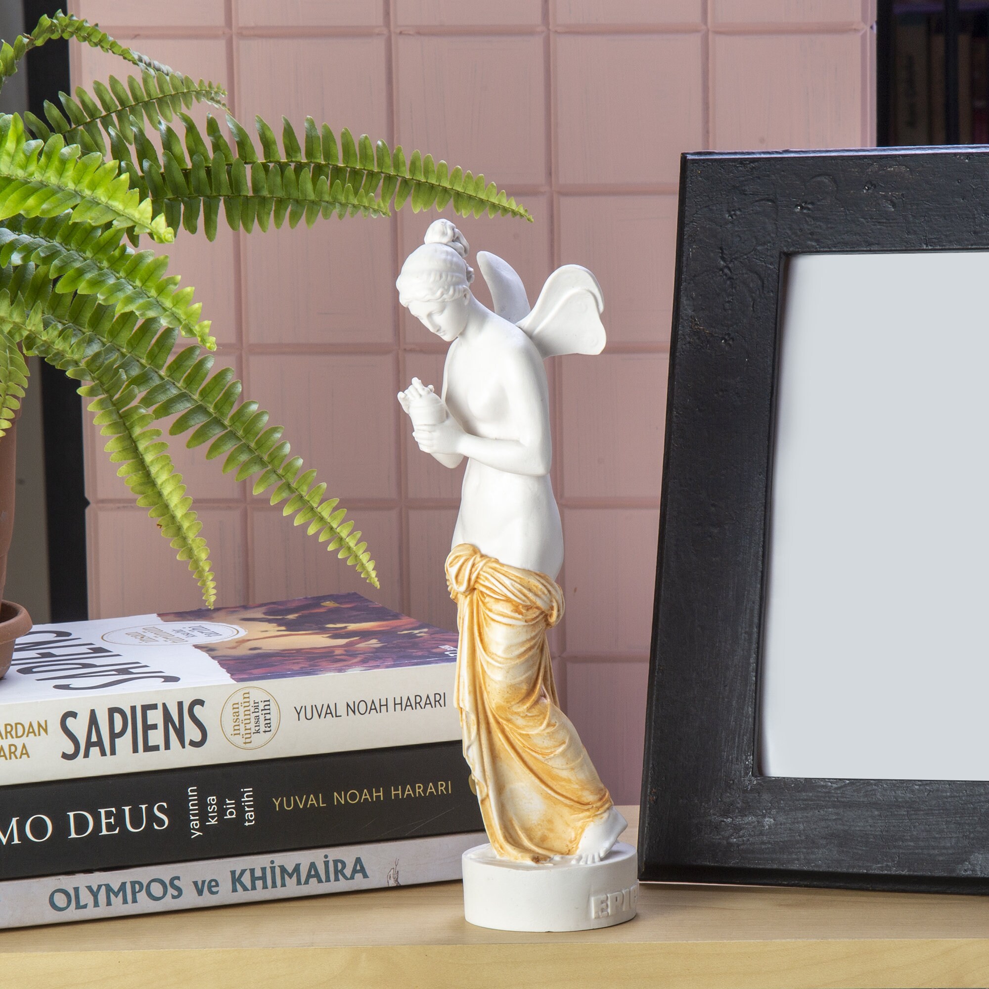 The Greek Goddess of Soul Psyche Statue With Angel Wings, Roman ...
