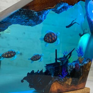 Sea Turtle and Divers Epoxy Resin Lamp,resin Wood Lamp, Epoxy Resin ...