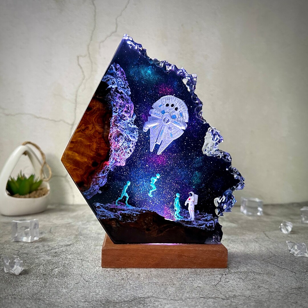 SPACESHIPS & ASTRONAUT in INTERSTELLAR Resin Lamp,aliens and Astronauts ...