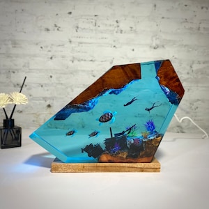 Sea Turtle and Divers Epoxy Resin Lamp,resin Wood Lamp, Epoxy Resin ...