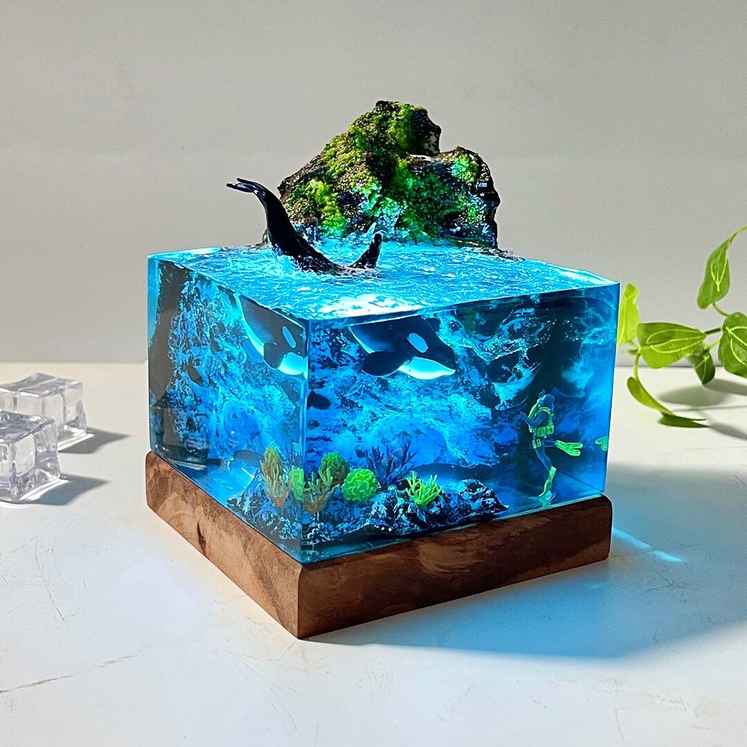 Orca Whale and Diver Resin Lamp, Killer Whale Night Light,epoxy Resin ...