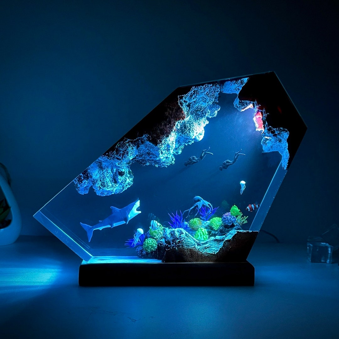 Epoxy Resin Ocean Lamp,shark and Diver Resin Wood Lamp,epoxy and Wooden ...