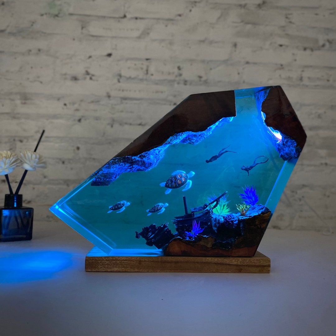 Sea Turtle and Divers Epoxy Resin Lamp,resin Wood Lamp, Epoxy Resin ...