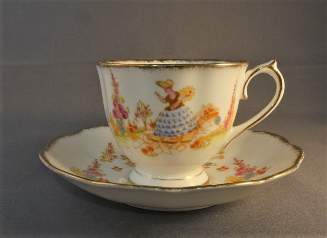 Royal Albert Dainty Dinah Bone China Tea Cup and Saucer - Etsy