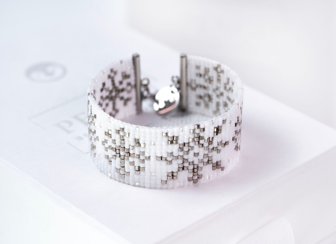 Beaded Snowflakes Loom Bracelet - Miyuki Delica Beading Pattern PB ...