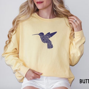 Comfort Colors® Hummingbird Mandala Sweatshirt, Cute Sweaters Aesthetic ...