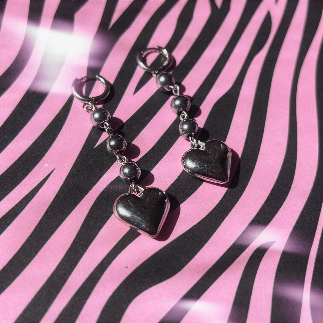 The cyber Angel Earrings Silver Y2k / Grunge / Mcbling Bubble Heart ...