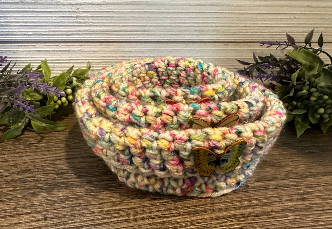 Trio of Crocheted Mini Nesting Baskets Bright Butterflies - Etsy