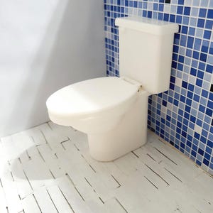 Miniature Dollhouse Doll White Bej Wall Mounted With Working Lid Toilet ...
