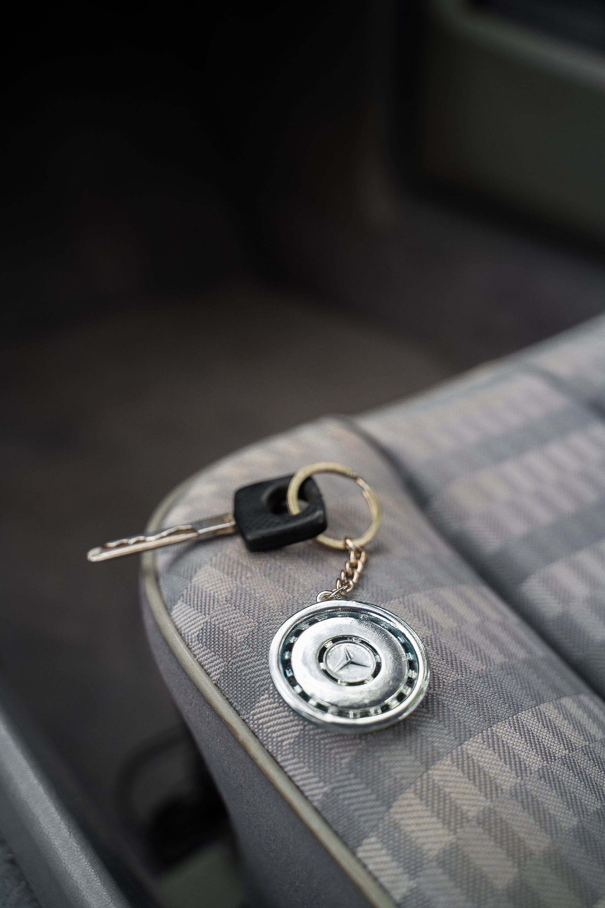 Top Quality Hubcap Mercedes Keychain Keyring Chrome Alloy Wheel Old ...