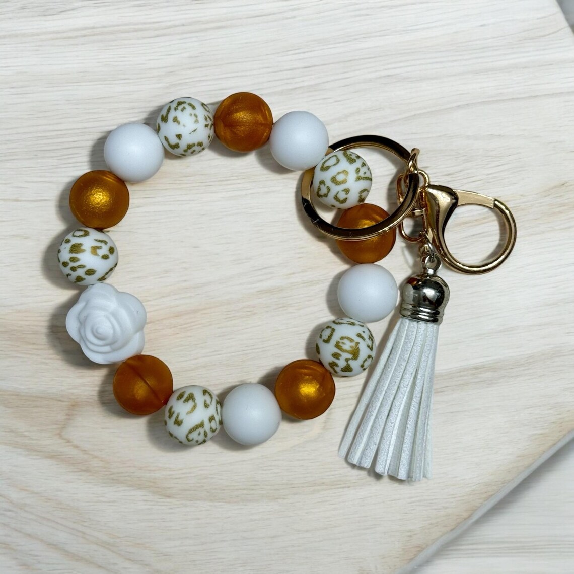 Wristlet Keychains- Stretchy Keychain/custom Keychain/silicone Beaded ...