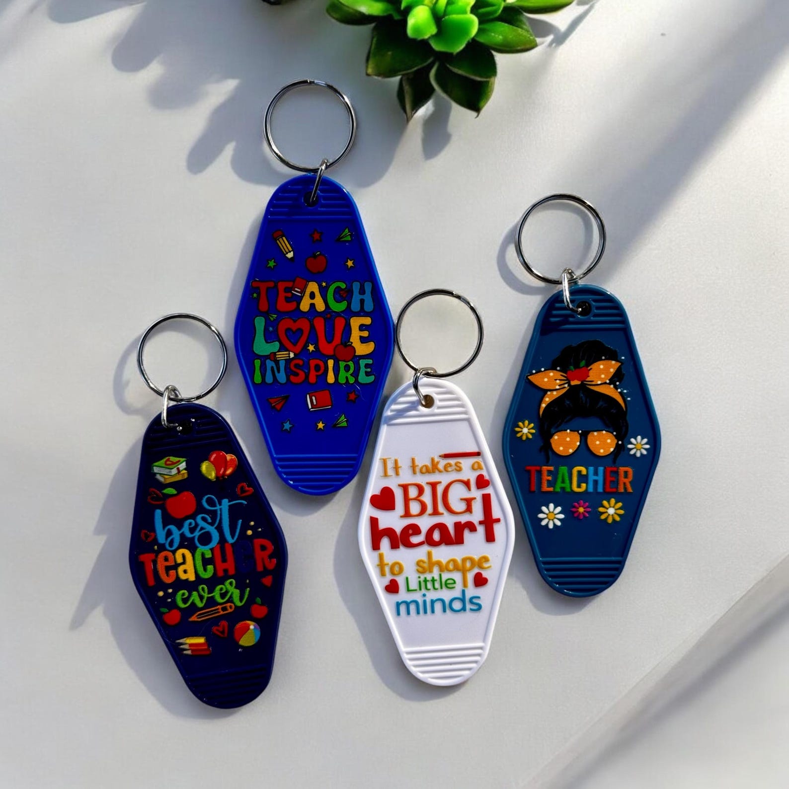 Motel Keychain Teacher, Motel Keychains, Vintage Keychain, Retro ...