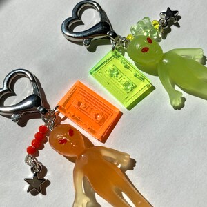 Alien Keychains Charm Glow in the Dark - Etsy