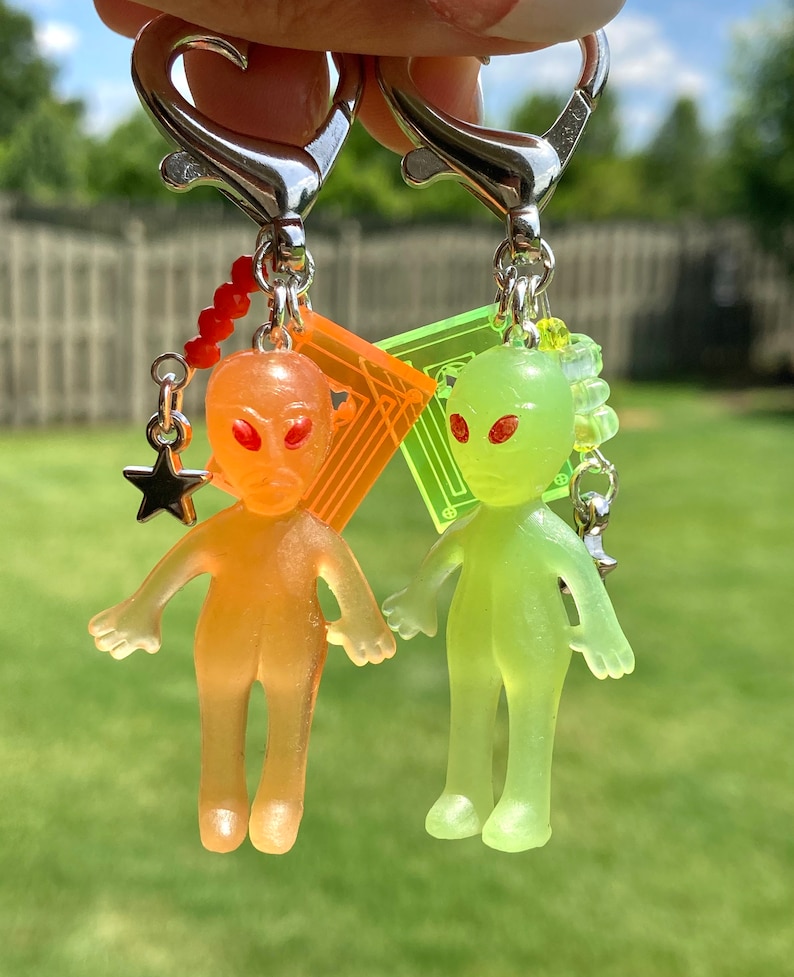 Alien Keychains Charm Glow in the Dark - Etsy