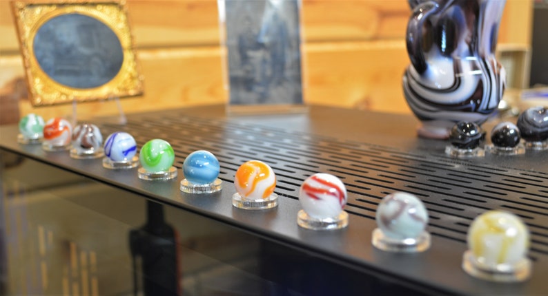 Mirrored Acrylic Circle Marble Display Stands, Acrylic Marble Display ...