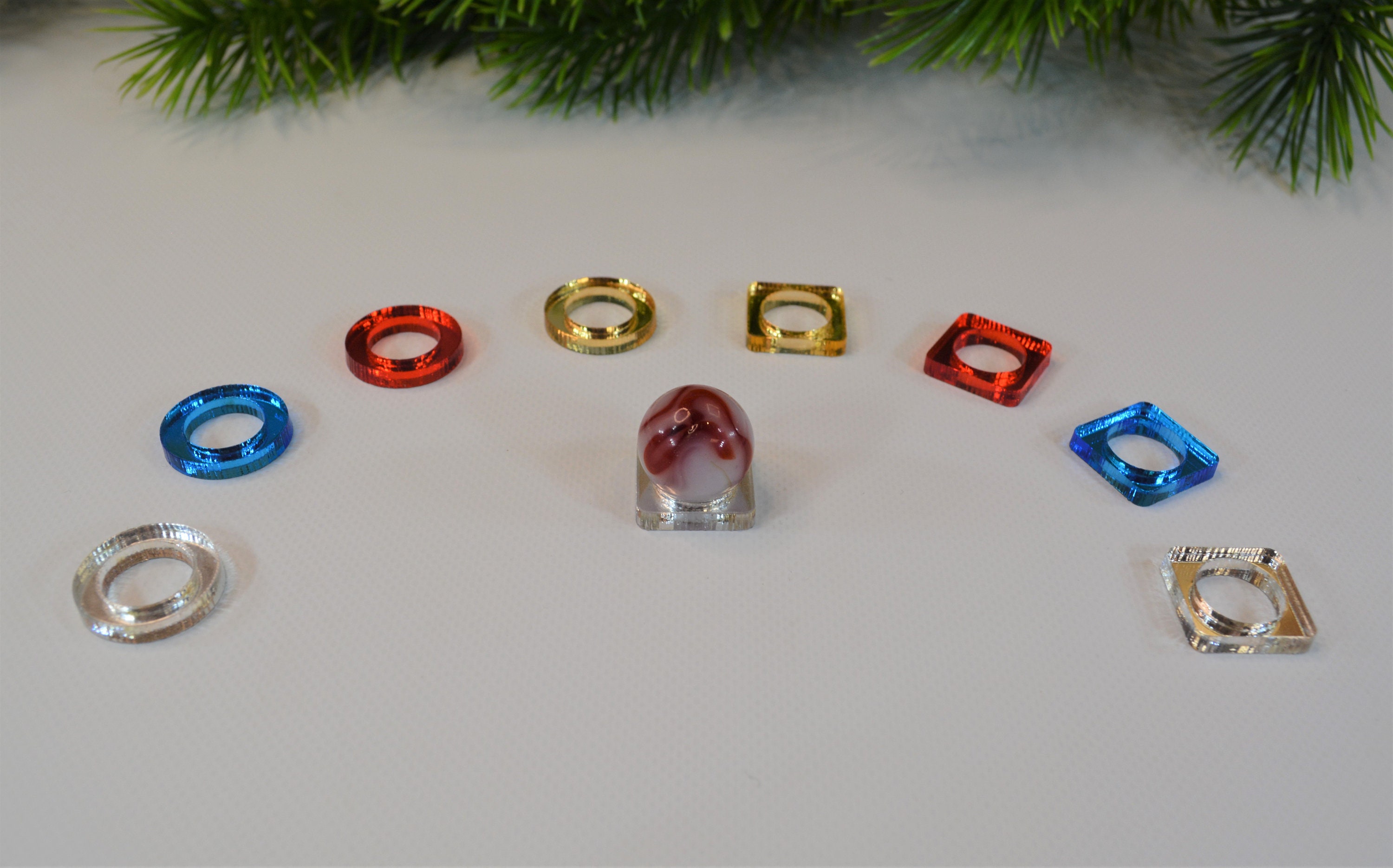 Mirrored Acrylic Circle Marble Display Stands, Acrylic Marble Display ...