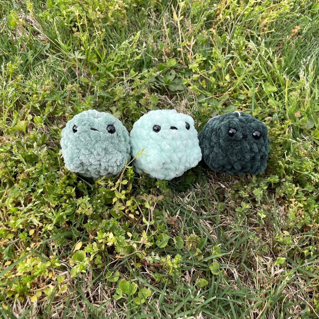 Crochet Frog Plushie, Gift for Kids, Chunky Frogs, Frog Keychain - Etsy