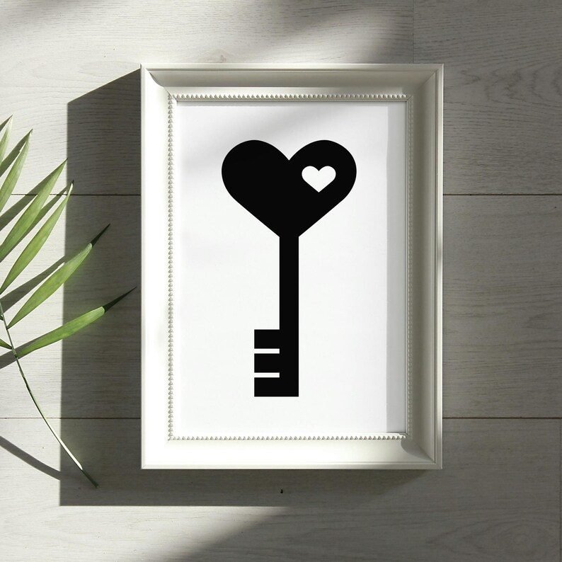 Heart Key SVG and PNG: Love Symbol Silhouette for Cricut Projects ...