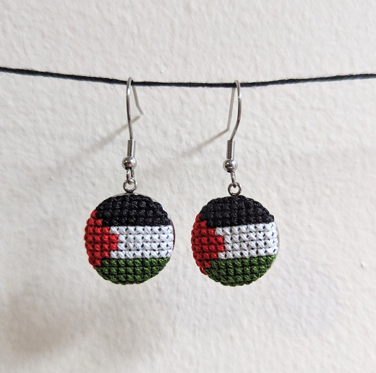 Palestine Flag Cross-stitch Circle Earrings - Embroidery Jewelry - Etsy