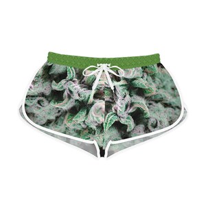 Elevate Your Style With Women's Relaxed Shorts: 420-inspired Urban ...