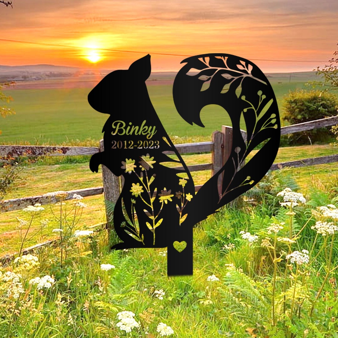 Custom Squirrel Pet Memorial Garden Stake,personalized Grave Marker ...