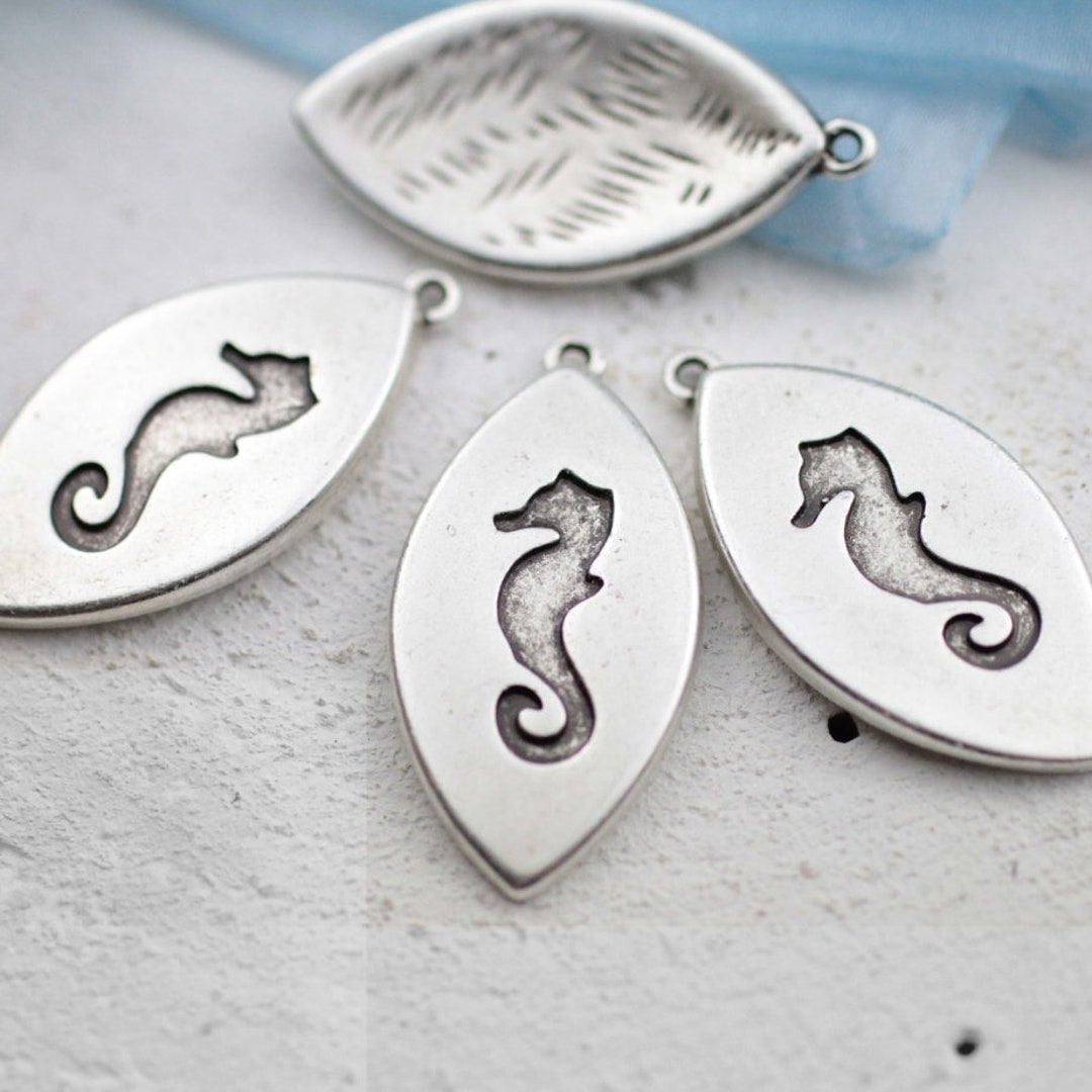 1 Antique Silver Seahorse Pendants, Seahorse Charms, Zamak Pendants ...