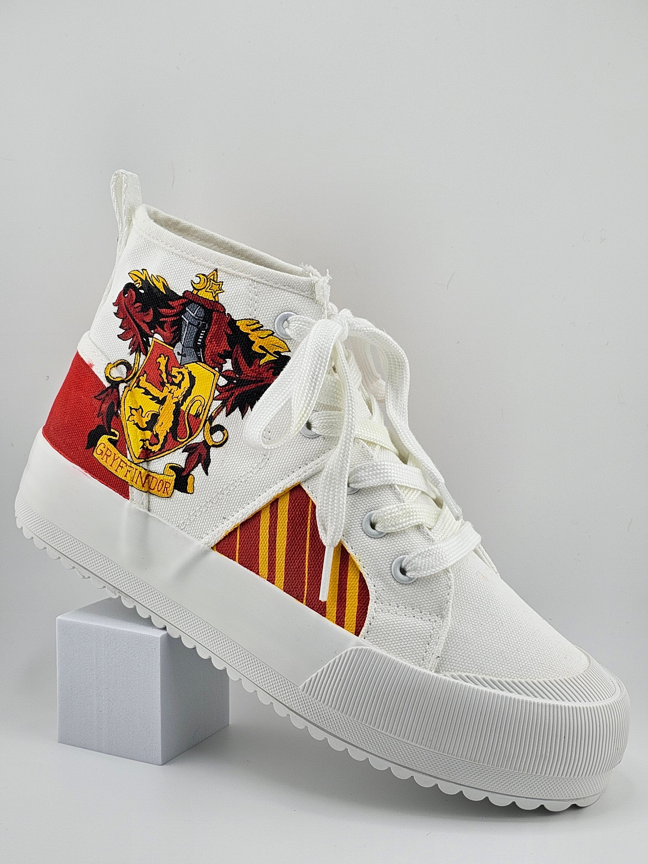 Hand-painted Harry Potter Inspired Shoe- Bright Gryffindor - Etsy