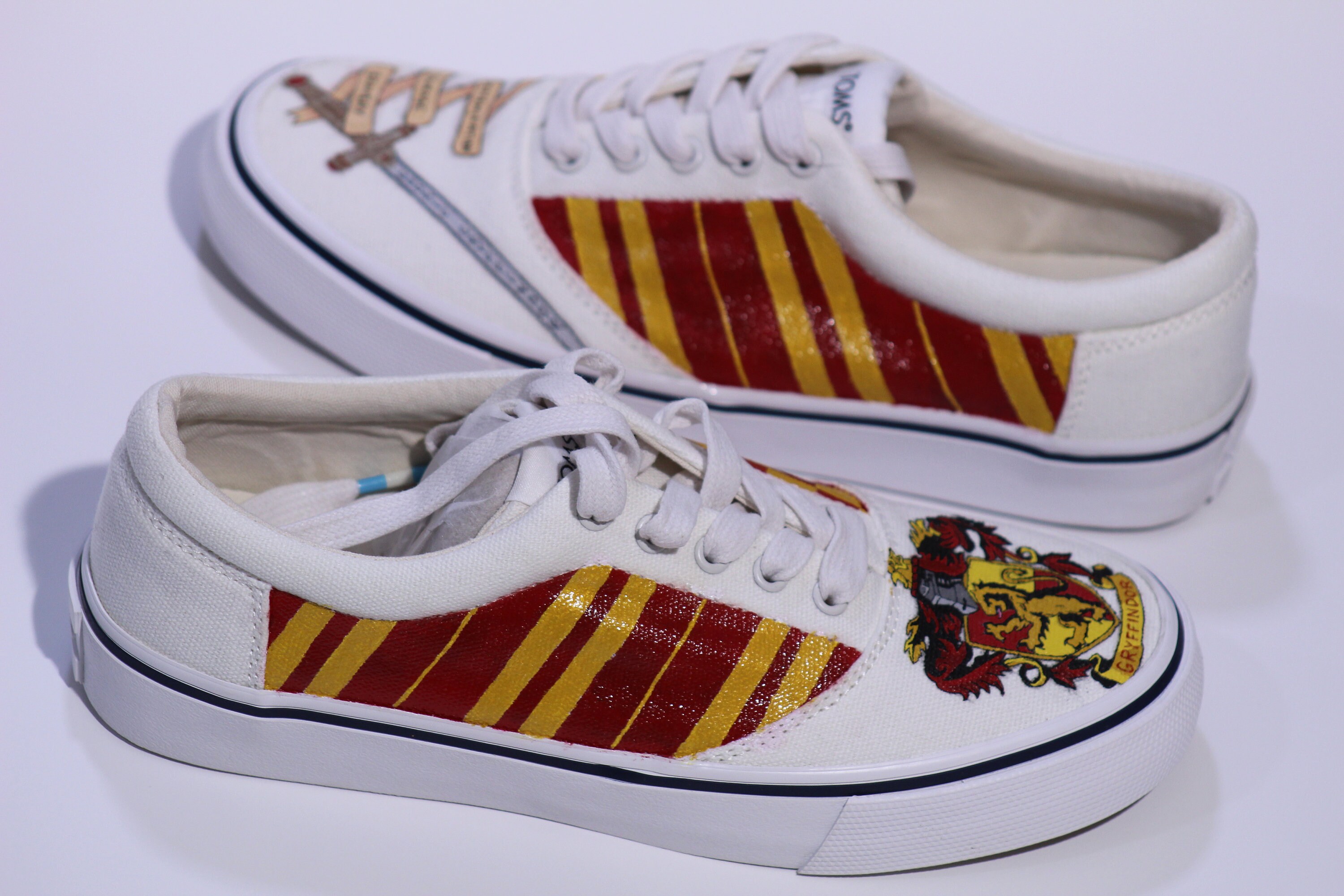 Sitemapcdatahttpswwwkedriinfocustom Harry Potter Shoes
